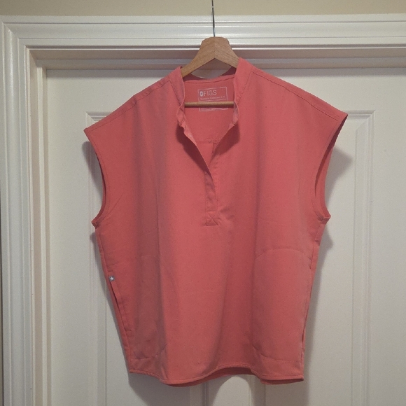 Figs | Tops | Figs Rafaela Scrub Top In Desert Rose Xl | Poshmark